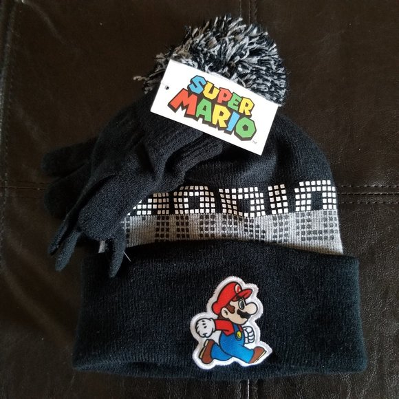Nintendo | Accessories | Super Mario Bros On The Run Knit Beanie Glove ...